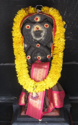 Šri Nãgendra Swãmy – Maha Vallabha Ganapati Devasthanam